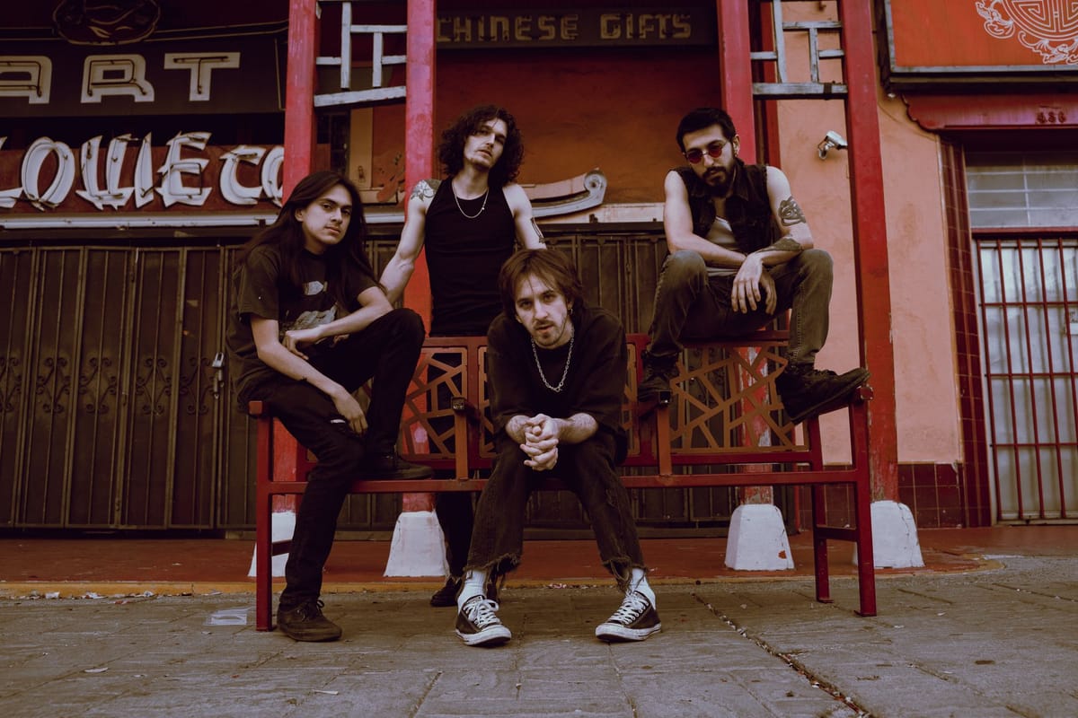 The Return of Grunge: An Interview with RETURN TO DUST